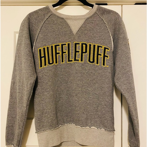 Universal | Tops | Universal Studios Wizarding World Of Harry Potter ...